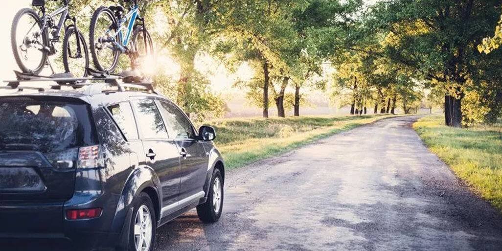 Bagagli sul tetto dell’auto, più facile del previsto. Come fare ...