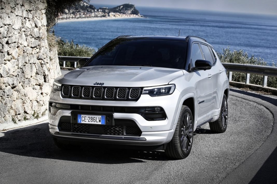 Jeep Compass: restyling 2021 nel segno della tecnologia e della ...